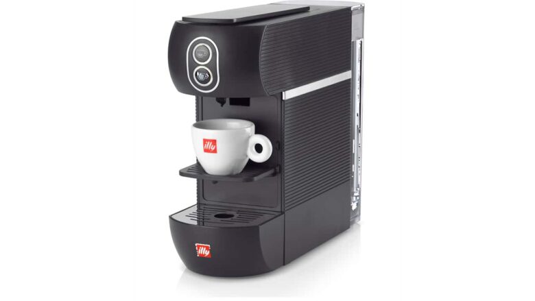 Illy presents the new illy ESE coffee machine, small and compact
