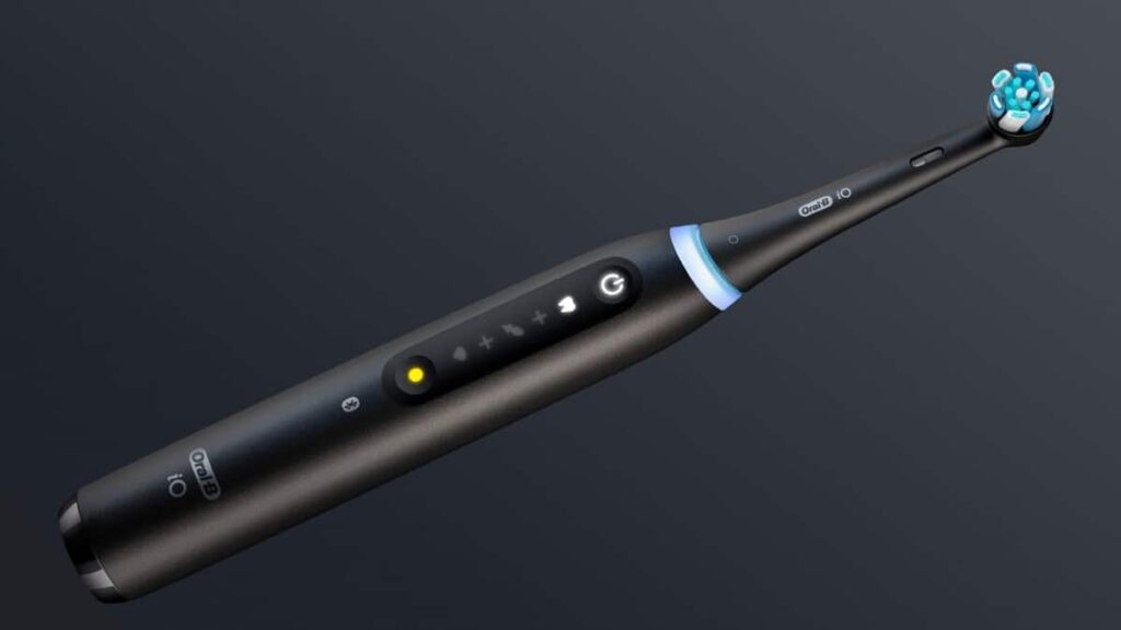 Oral-B presents three new smart toothbrushes