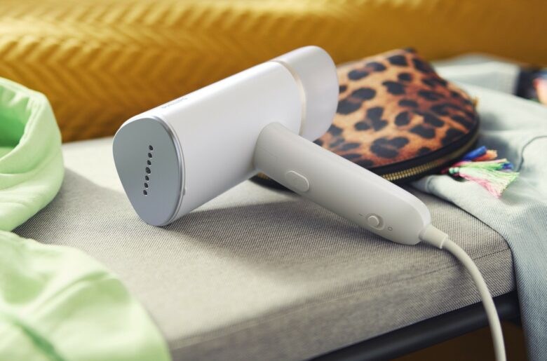 Philips presents the 3000 Series vertical ironers