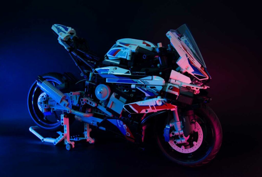 The BMW M 1000 RR arrives at the Lego Store in Milan