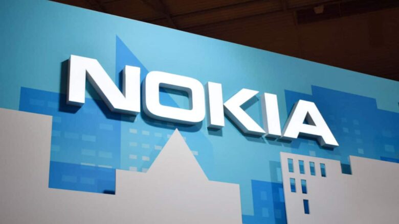 Products and services: the new combination of Nokia