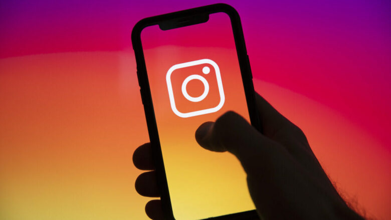 Here's how the Instagram home will change: goodbye to the Shop section