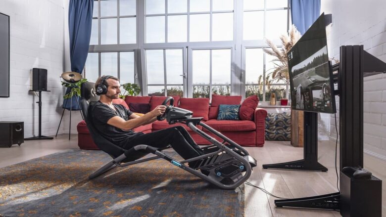 Logitech and Playseat launch the new cockpit for games and racing ...