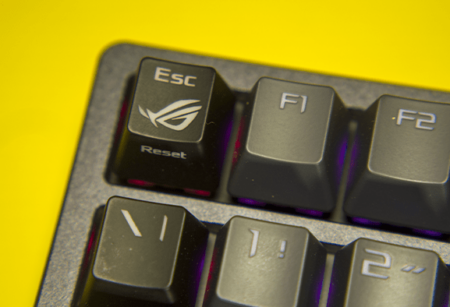 ASUS ROG Azoth review: small and fast