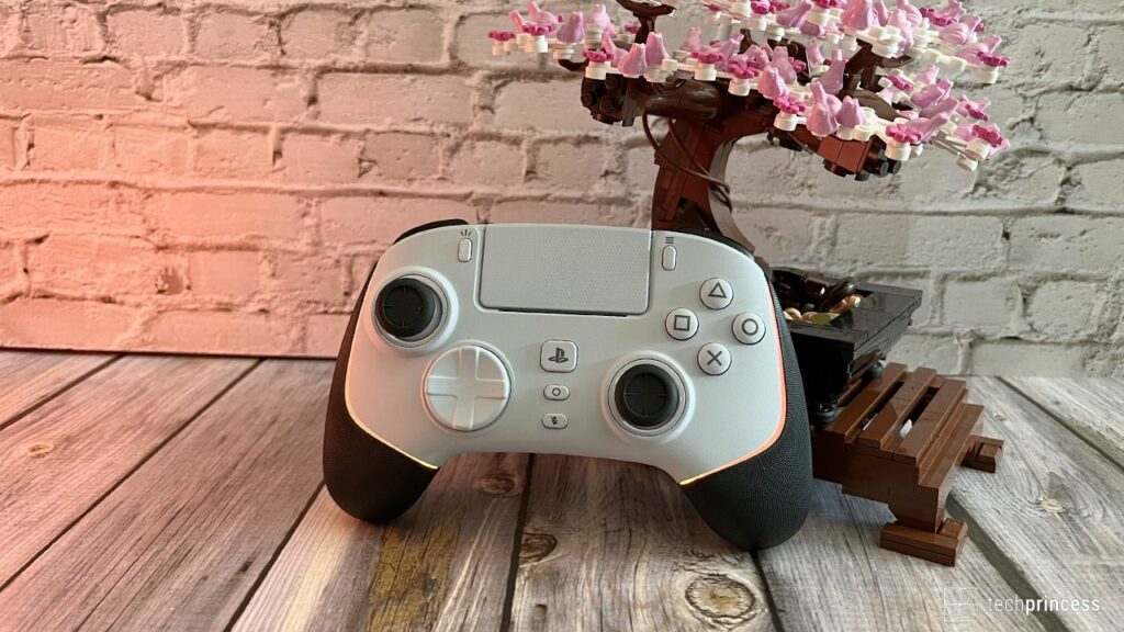 The Razer Wolverine V2 Pro Review: High Performance, Too Expensive?