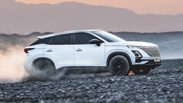 Omoda 5 and Jaecoo 7, the road from Shanghai to Europe is short