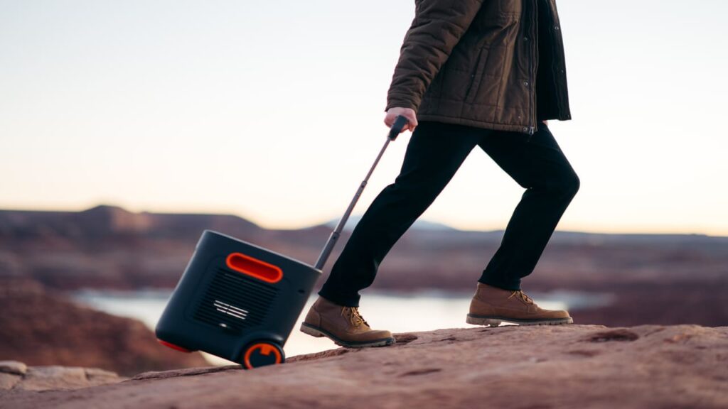 Jackery Explorer 3000 Pro, the power station is available for pre-order
