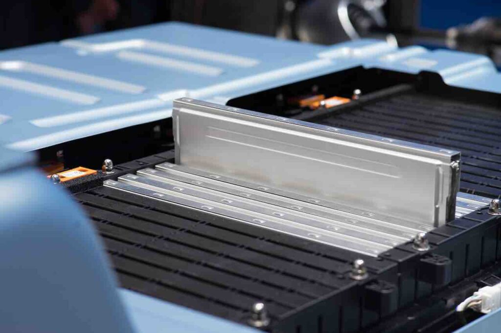 Disassemble and recycle the batteries of electric cars here is the ...