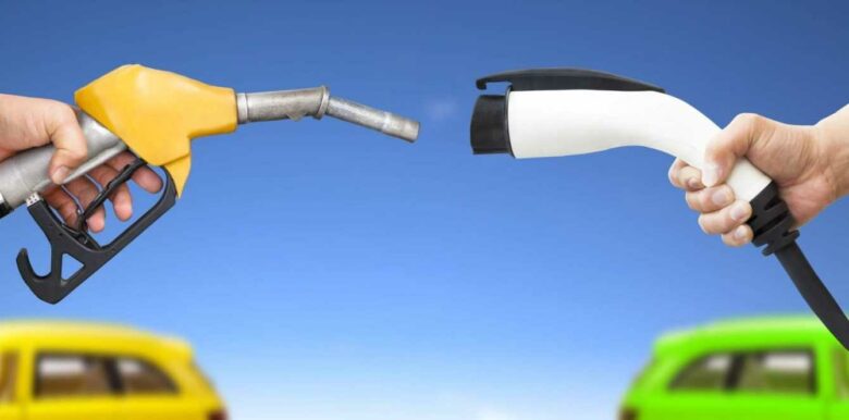 Comparison between internal combustion engine cars and electric cars ...