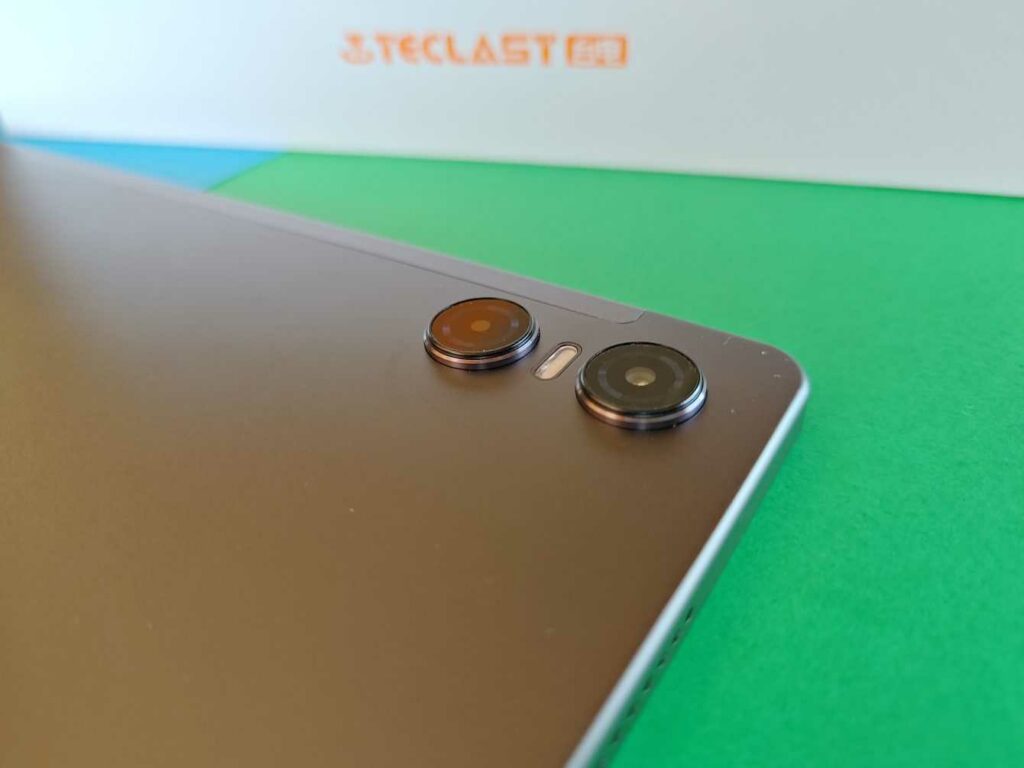 Teclast T50 Pro review: light and snappy