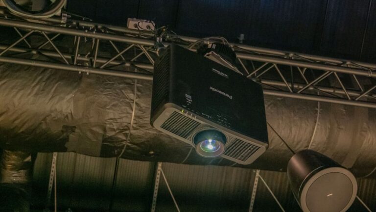 Panasonic, the new projectors offer an immersive experience in Game of ...