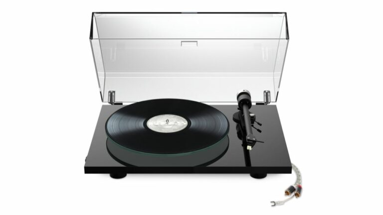 Pro-ject T2W: the wireless turntable that connects to WiFi