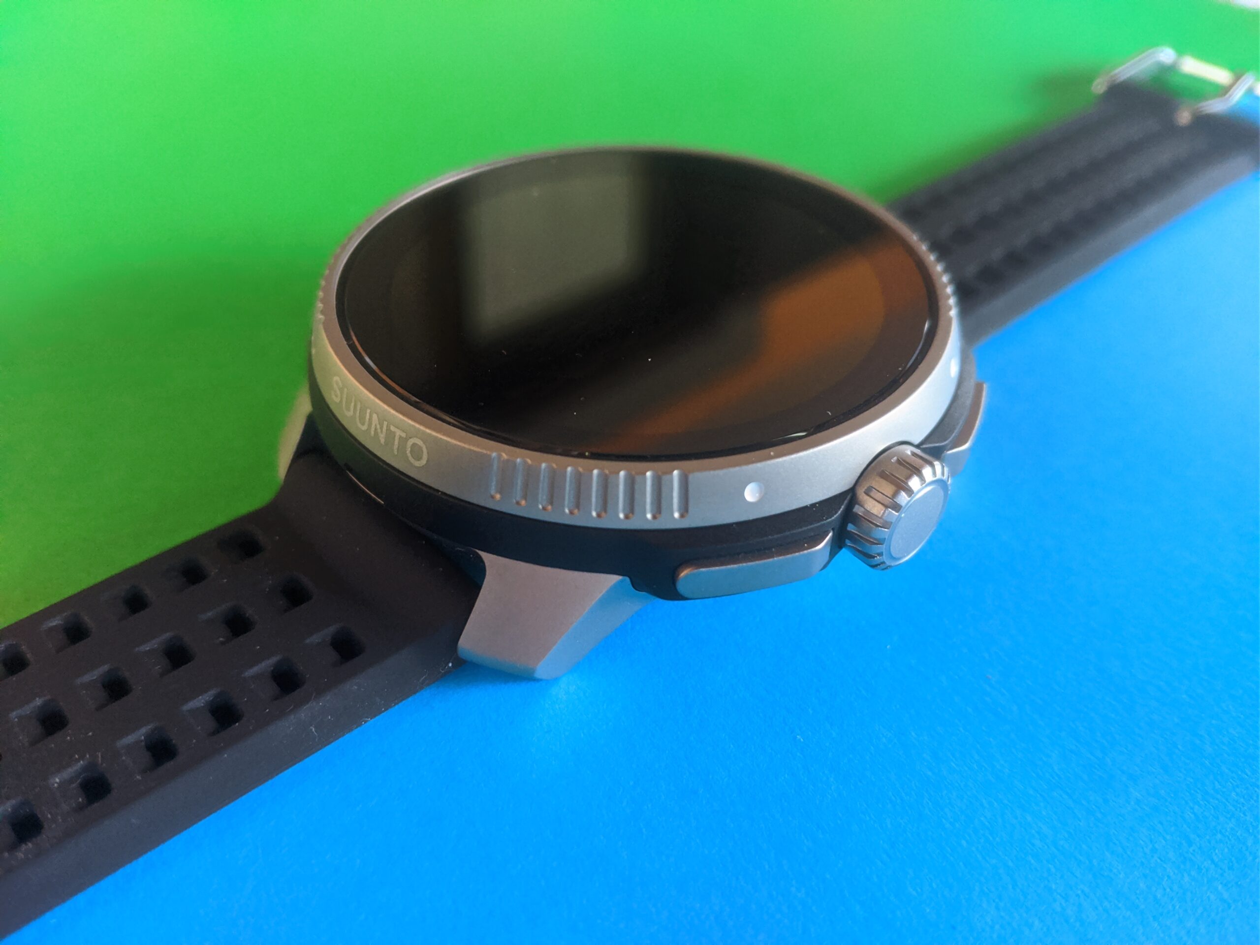 Suunto Race review: an extreme smartwatch!