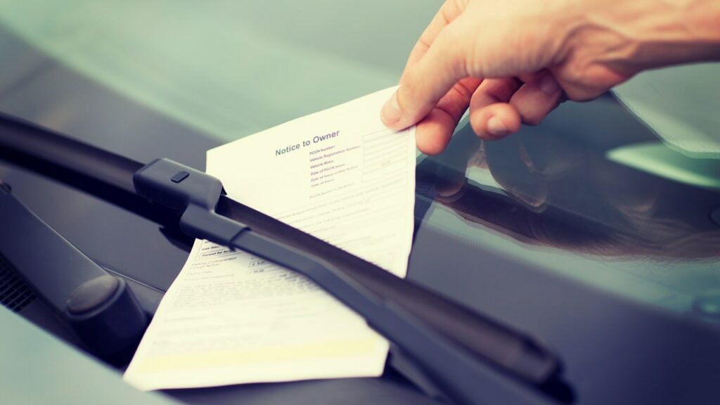 Fake fines in Milan, the QR code scam to steal your money and data